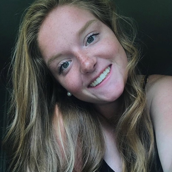 Macey's Closet (@maceymccready) | Poshmark